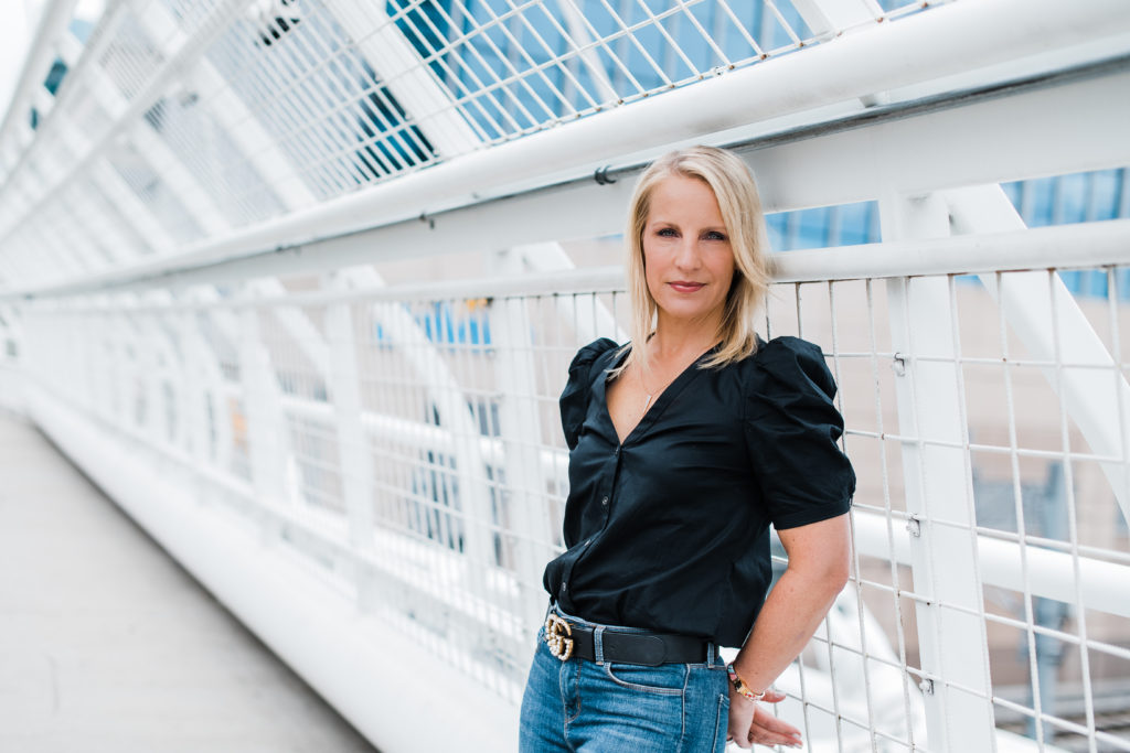 CONTACT – DR KRISTIN BENDIKSON